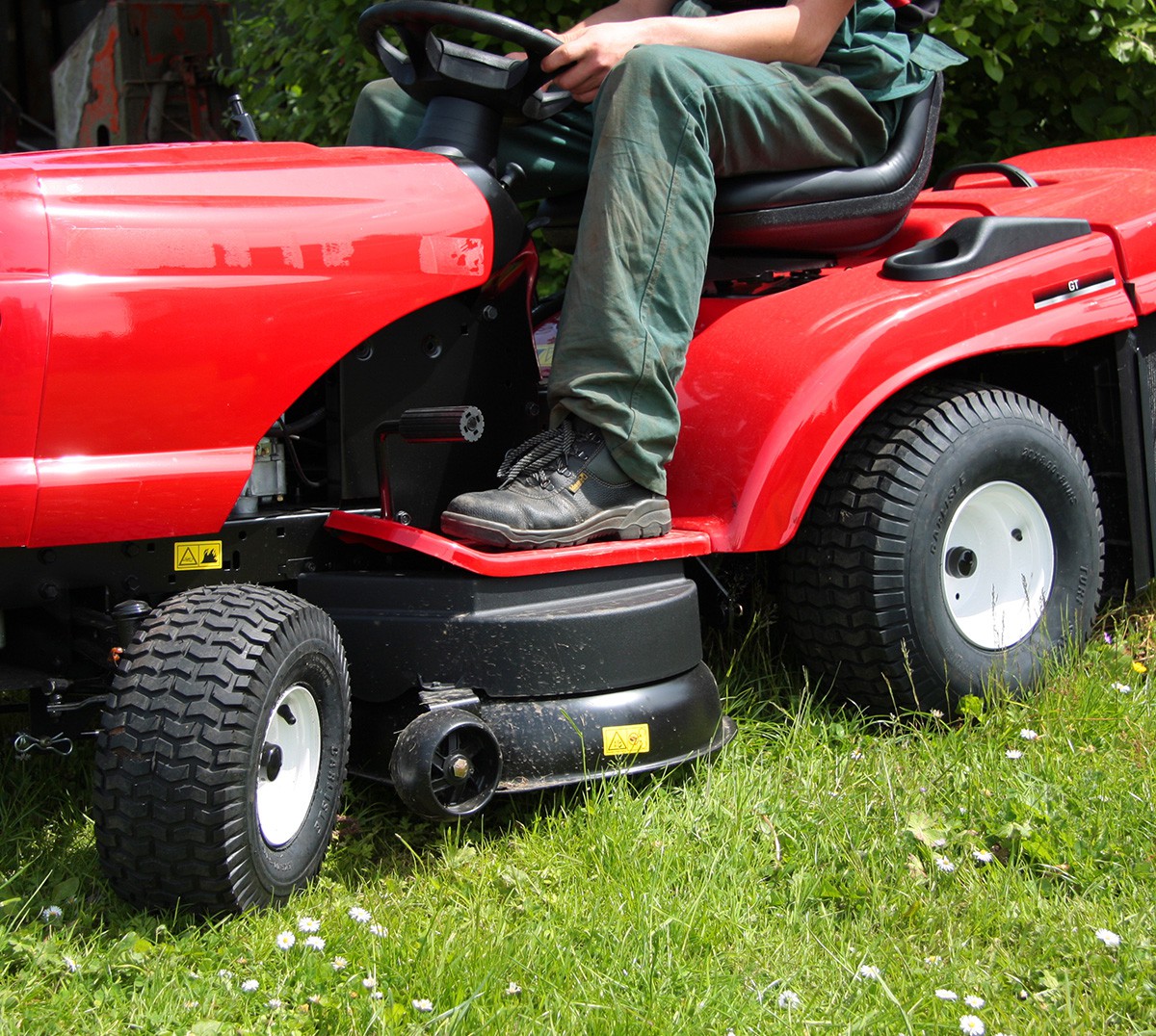 Réparation et entretien de matériel de motoculture à Gisors |FLEURY ...